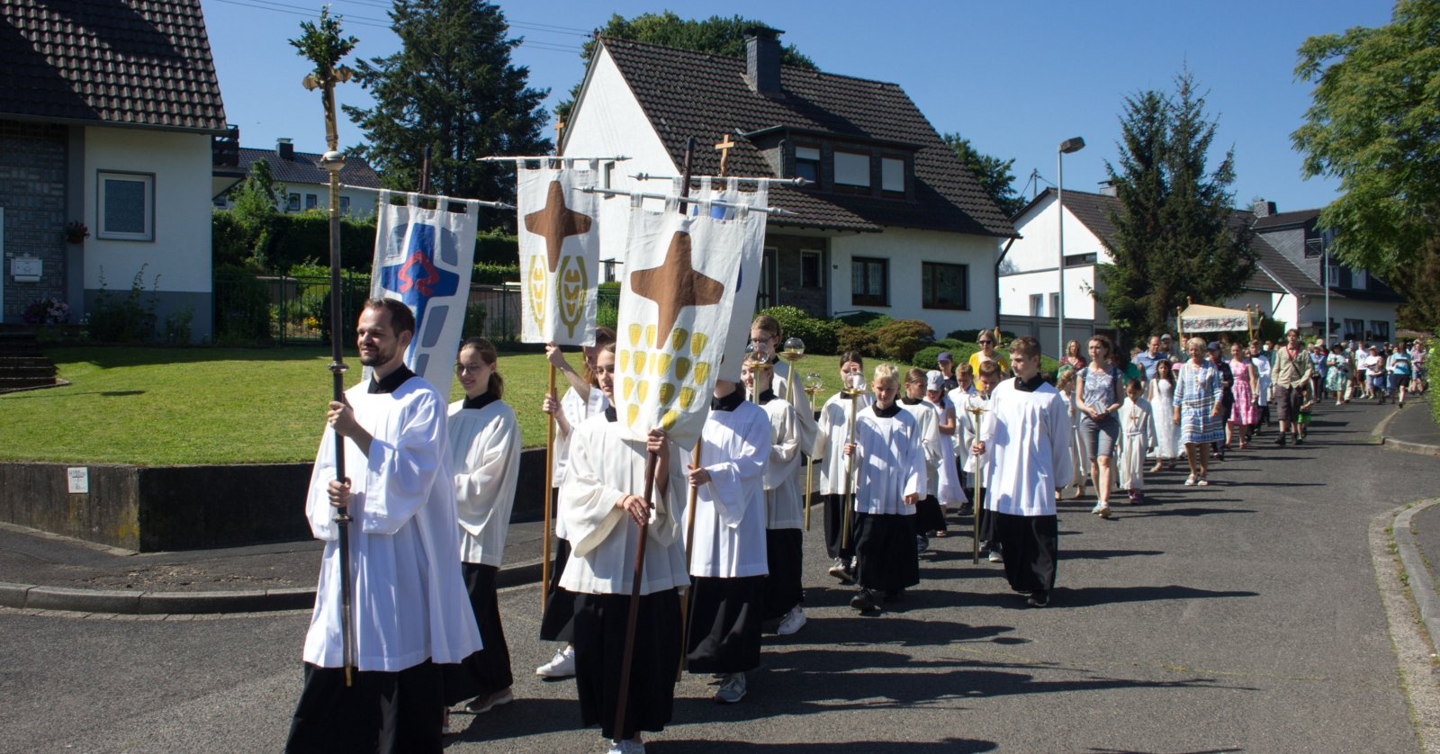 Fronleichnam und Pfarrfest in Liebfrauen Hennef Warth
